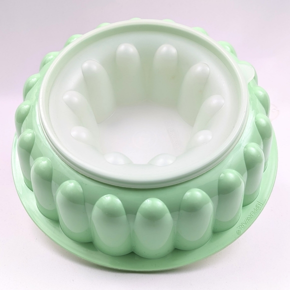 Tupperware | Kitchen | Vintage Tupperware Jello Mold Ice Ring Mold Mint ...